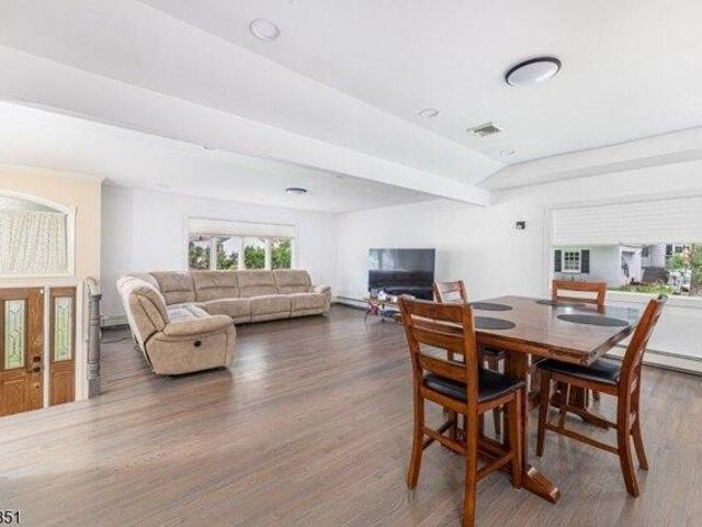 house with 4 bedroom, North Haledon NJ ES105124868