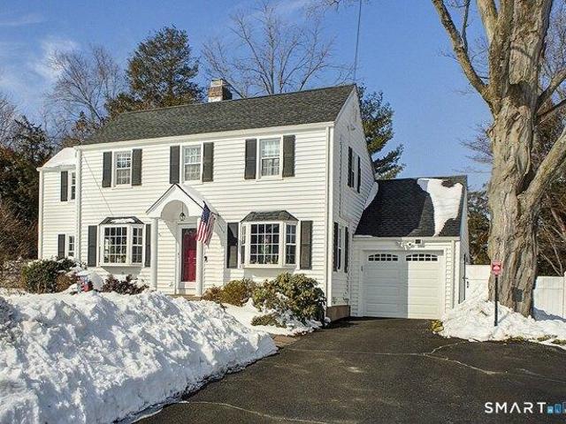house with 4 bedroom, North Haven CT DLS101630691