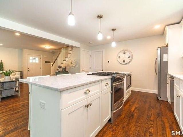 house with 4 bedroom, North Haven CT DS104265479