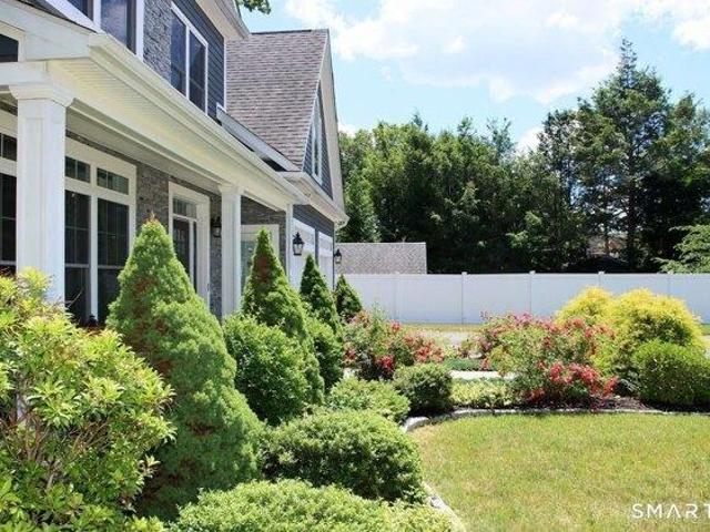 house with 4 bedroom, North Haven CT DS104376057