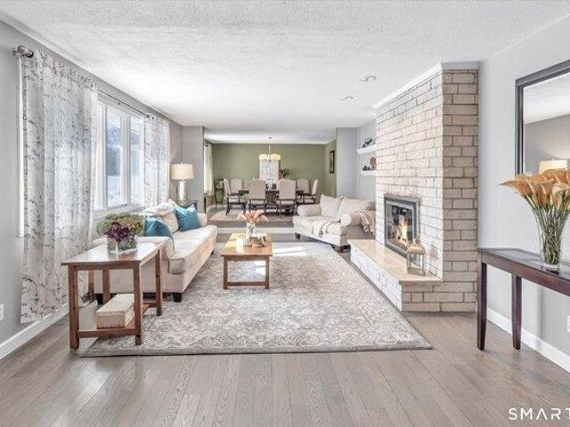 house with 4 bedroom, North Haven CT ES103071696