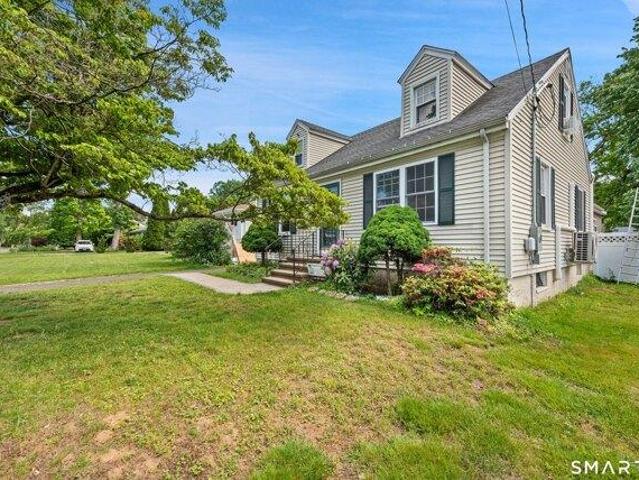 house with 4 bedroom, North Haven CT ES103099980