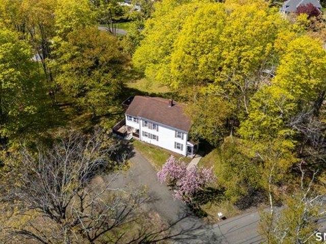 house with 4 bedroom, North Haven CT ES104076116