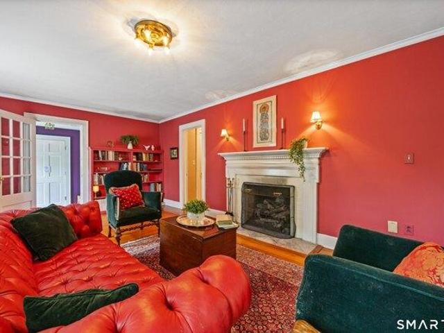 house with 4 bedroom, North Haven CT ES104295581