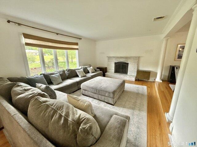 house with 4 bedroom, North Haven CT ES104719469