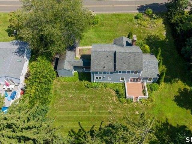 house with 4 bedroom, North Haven CT ES105126785