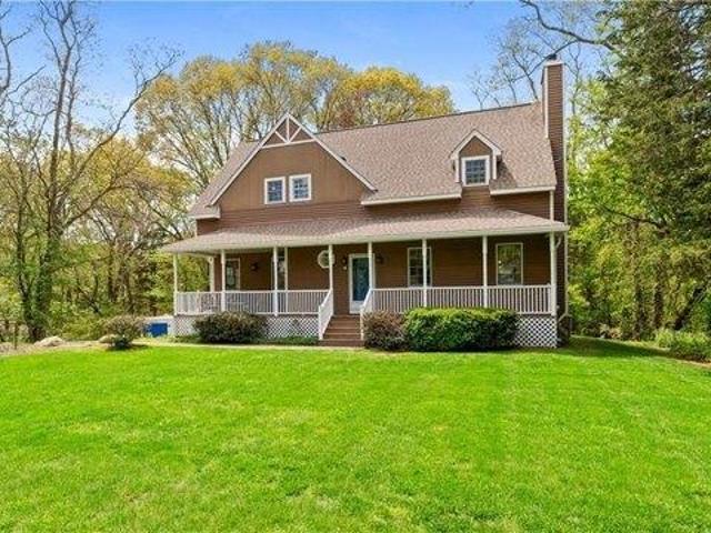 house with 4 bedroom, North Kingstown RI DLS102371758