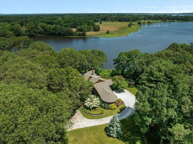 house with 4 bedroom, North Kingstown RI DLS103033822