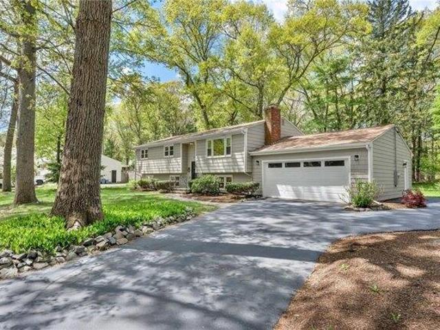 house with 4 bedroom, North Kingstown RI DS102583716