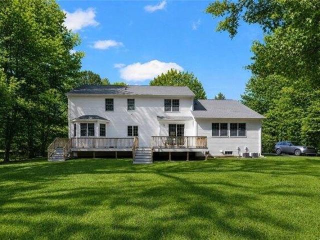 house with 4 bedroom, North Kingstown RI DS103439354