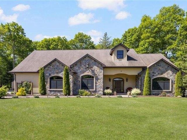 house with 4 bedroom, North Kingstown RI DS104262369