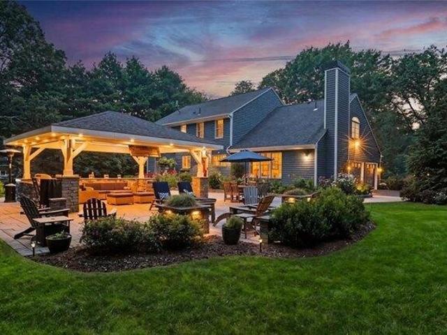 house with 4 bedroom, North Kingstown RI ES104510184