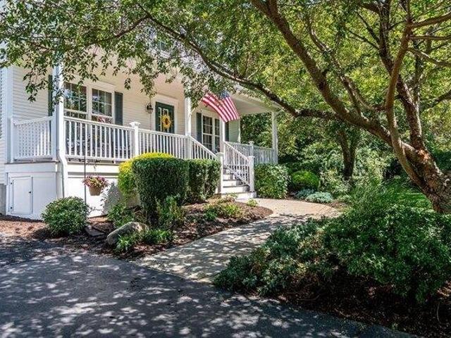 house with 4 bedroom, North Kingstown RI ES105092458