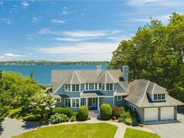 house with 4 bedroom, North Kingstown RI ES105106238