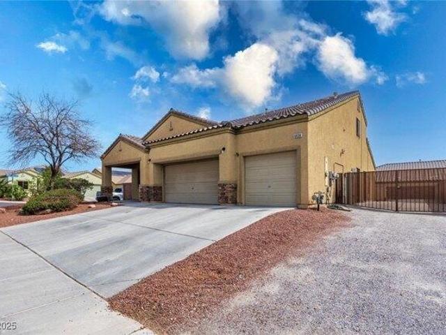 house with 4 bedroom, North Las Vegas NV DLS90804173