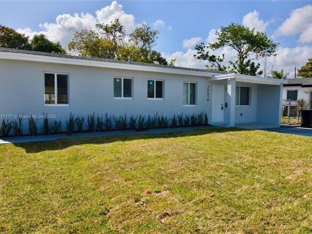 house with 4 bedroom, North Miami Beach FL DLS89379695