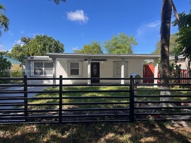 house with 4 bedroom, North Miami Beach FL DS89154153
