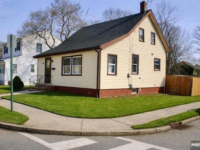 house with 4 bedroom, North Plainfield NJ DLS101662049