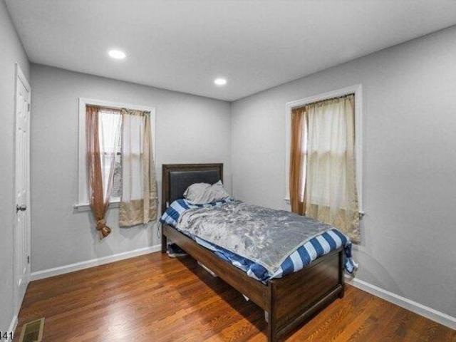 house with 4 bedroom, North Plainfield NJ DS104111857