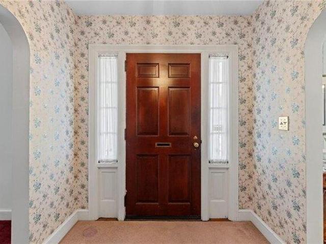 house with 4 bedroom, North Providence RI ES105095991