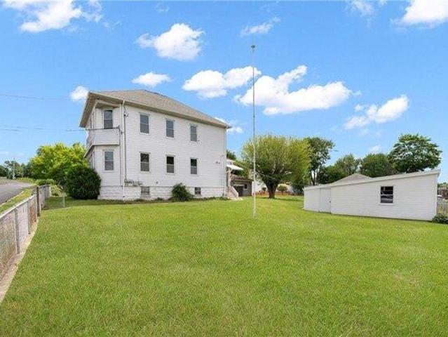 house with 4 bedroom, North Providence RI ES105157245