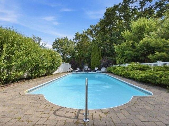 house with 4 bedroom, North Reading MA ES105189809