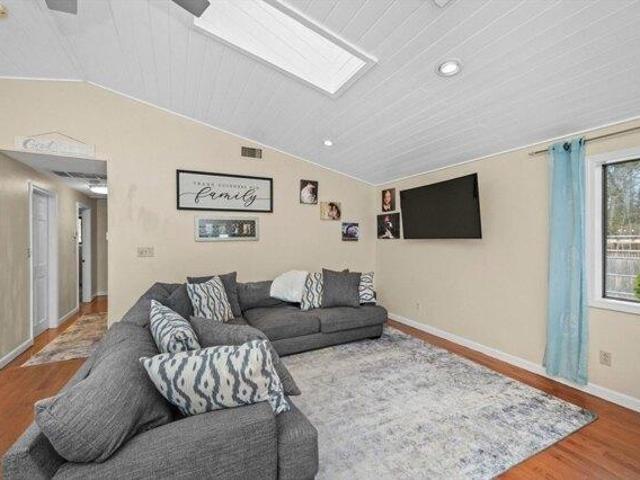 house with 4 bedroom, North Reading MA ES103016666