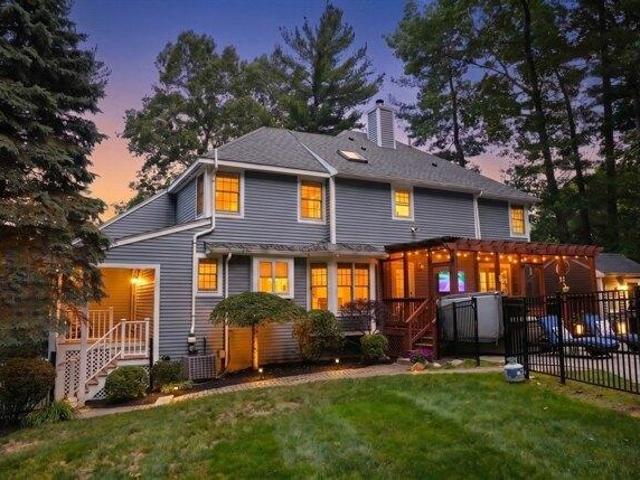 house with 4 bedroom, North Reading MA ES103969657