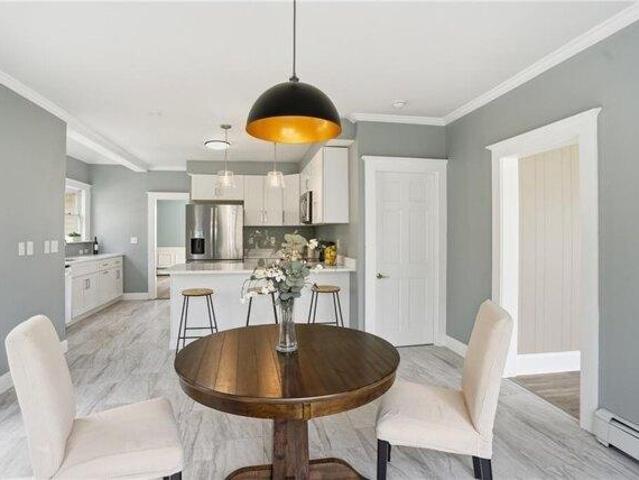 house with 4 bedroom, North Smithfield RI ES103033839