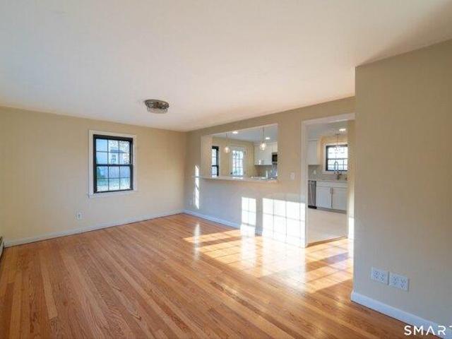 house with 4 bedroom, North Stonington CT ES103966939