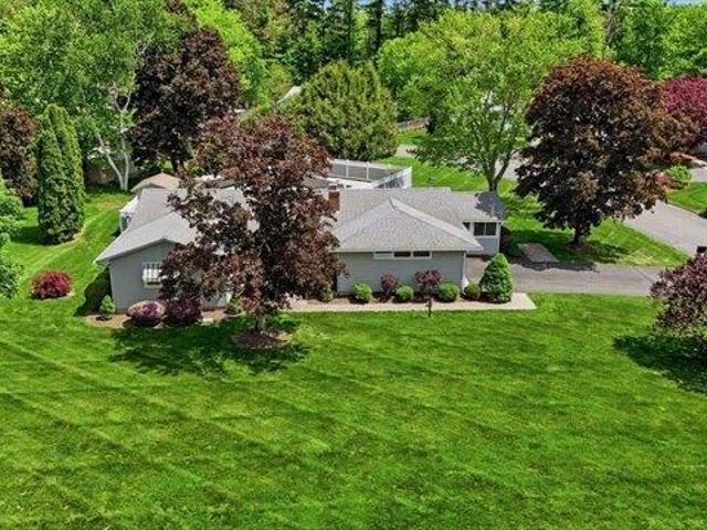 house with 4 bedroom, Northampton MA DS102778459