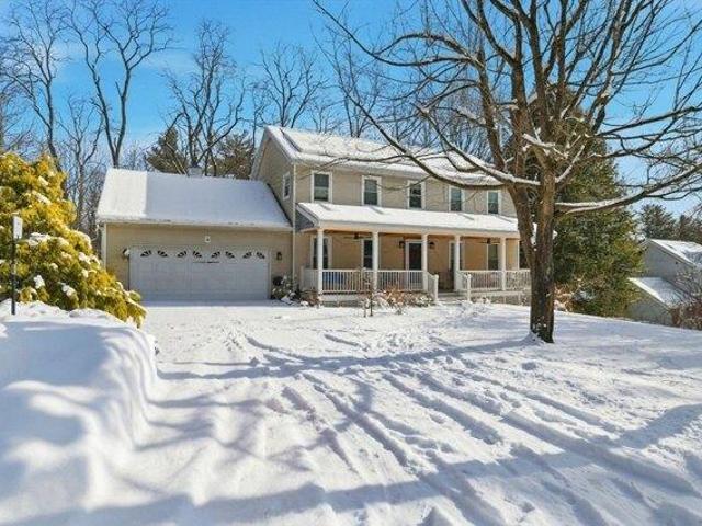house with 4 bedroom, Northampton MA DS102799553