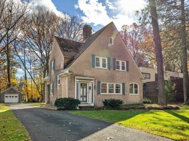 house with 4 bedroom, Northampton MA DS103127362