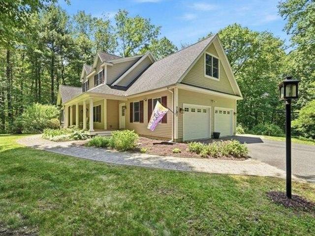 house with 4 bedroom, Northampton MA DS103221478