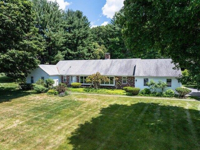 house with 4 bedroom, Northampton MA DS104153396
