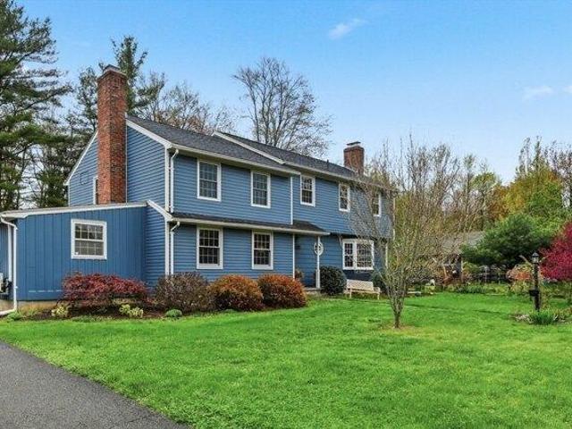house with 4 bedroom, Northampton MA ES102959439