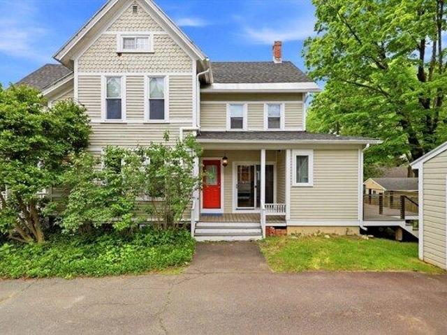 house with 4 bedroom, Northampton MA ES102962439