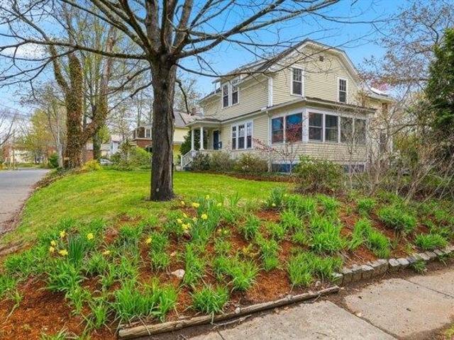 house with 4 bedroom, Northampton MA ES103185483