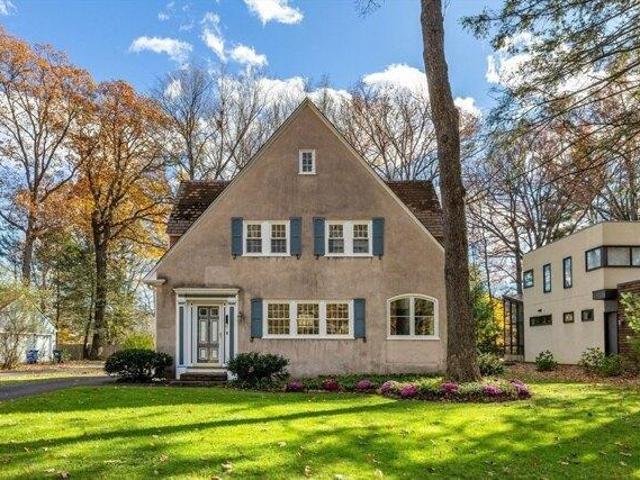 house with 4 bedroom, Northampton MA ES103127362