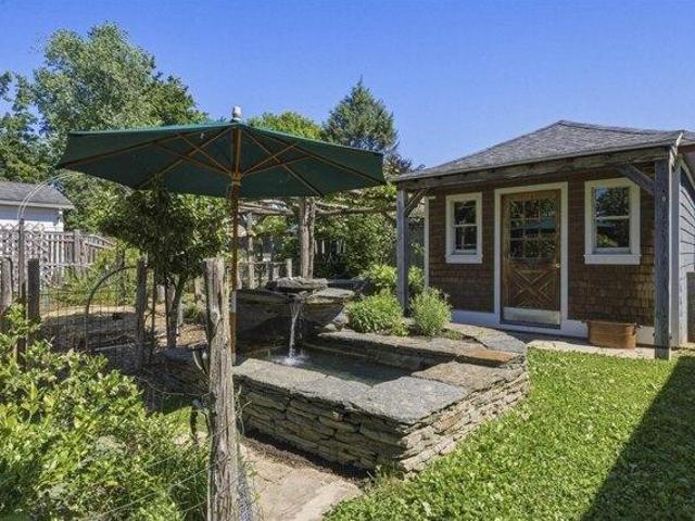 house with 4 bedroom, Northampton MA ES103250727