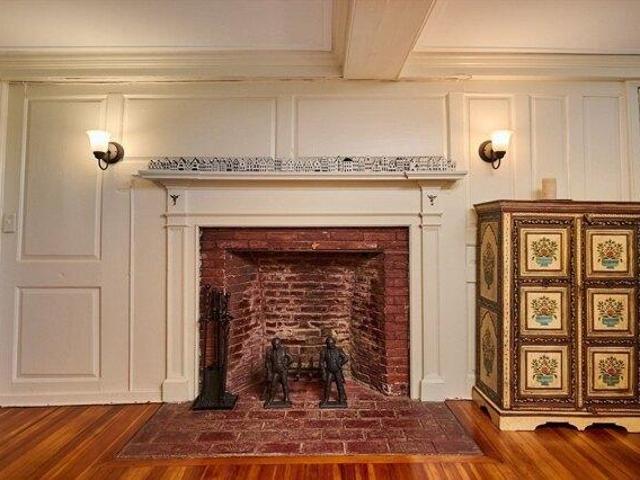 house with 4 bedroom, Northampton MA ES105206489