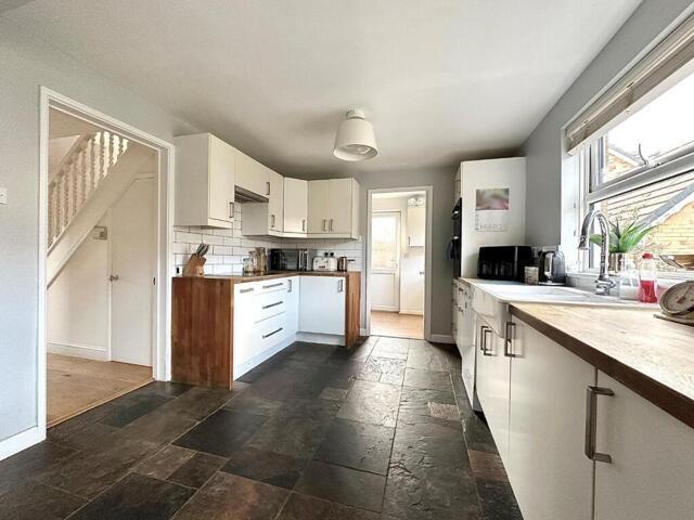 House 4 Bedroom For Sale Northampton Northamptonshire 395000 ELS89339273
