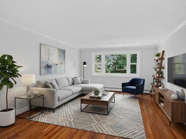 house with 4 bedroom, Northborough MA ES105416883