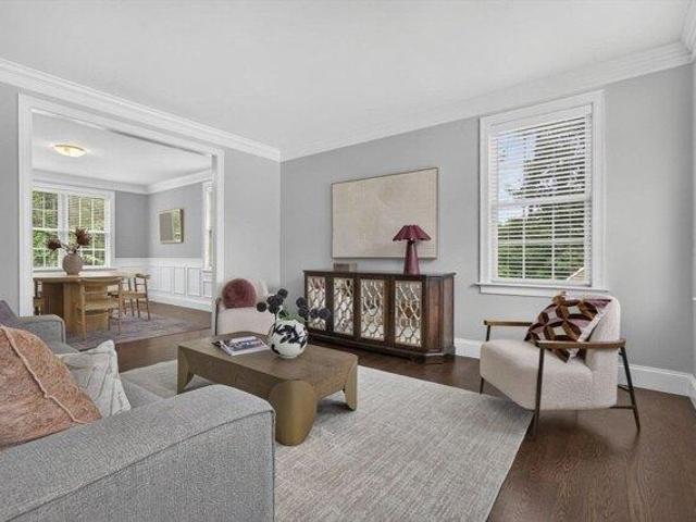 house with 4 bedroom, Northborough MA ES105230965