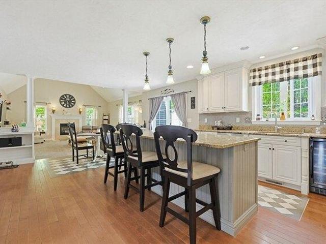 house with 4 bedroom, Northbridge MA DS102412079