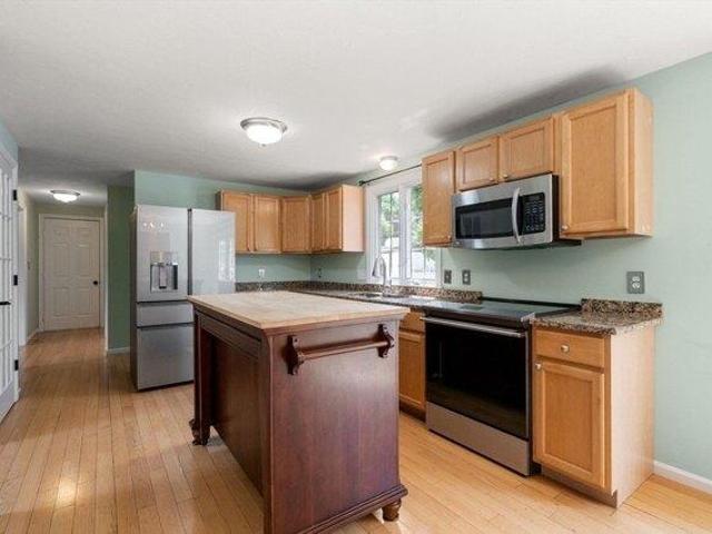 house with 4 bedroom, Northbridge MA DS104043307