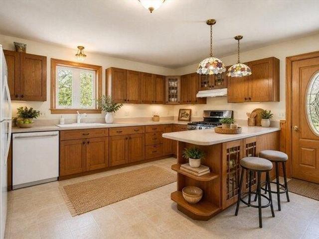 house with 4 bedroom, Northbridge MA ES103097888