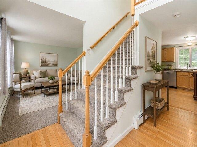 house with 4 bedroom, Northbridge MA ES105060533