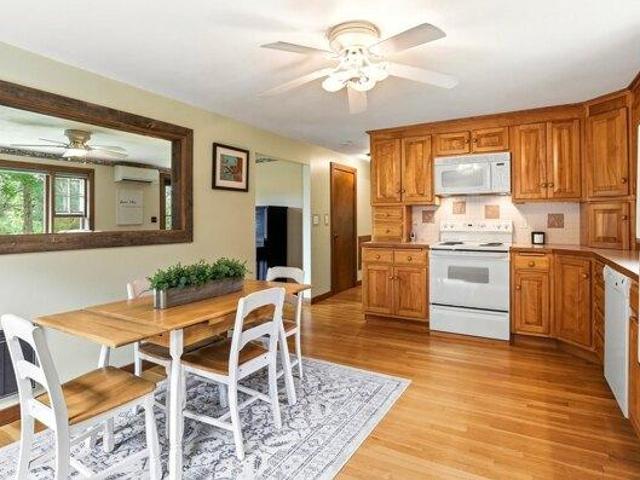 house with 4 bedroom, Northwood NH ES103434217
