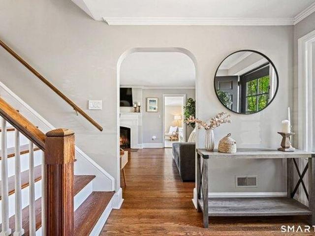 house with 4 bedroom, Norwalk CT DLS101657095